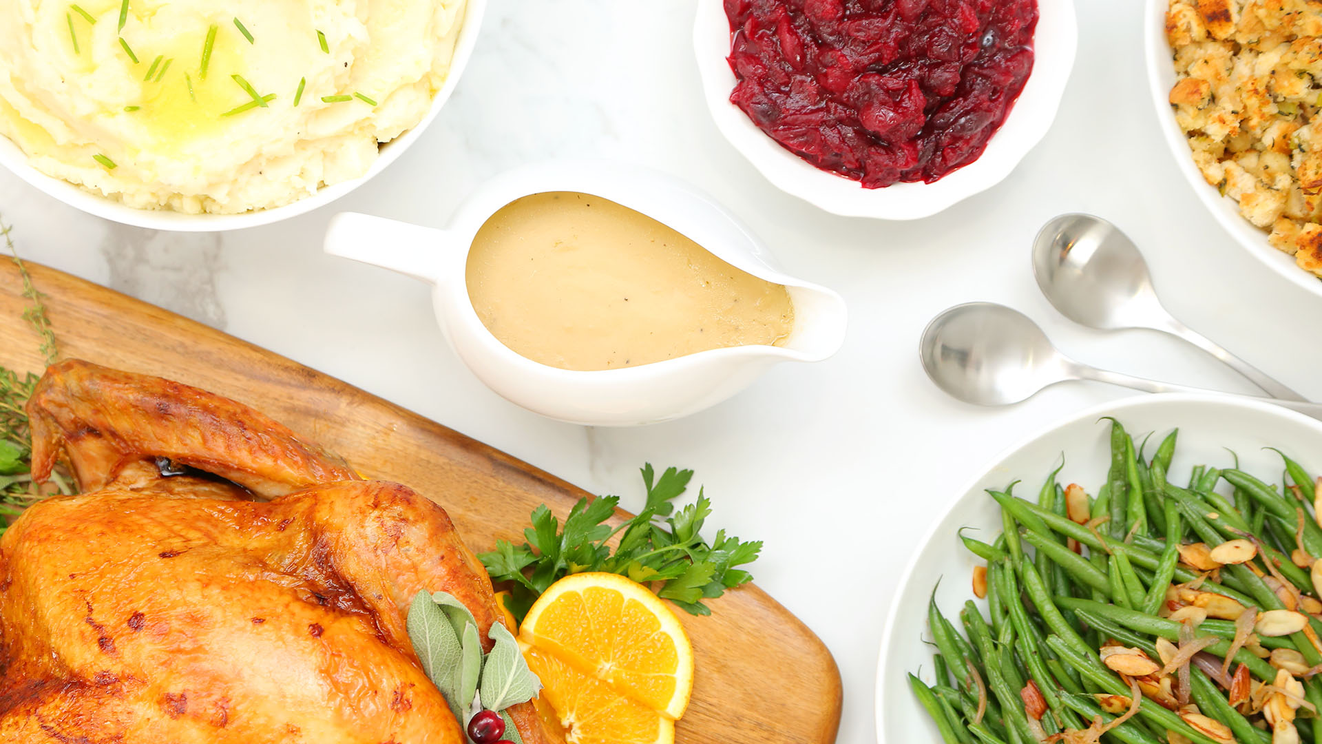 Gravy | Foolproof Holiday Recipe - The Domestic Geek