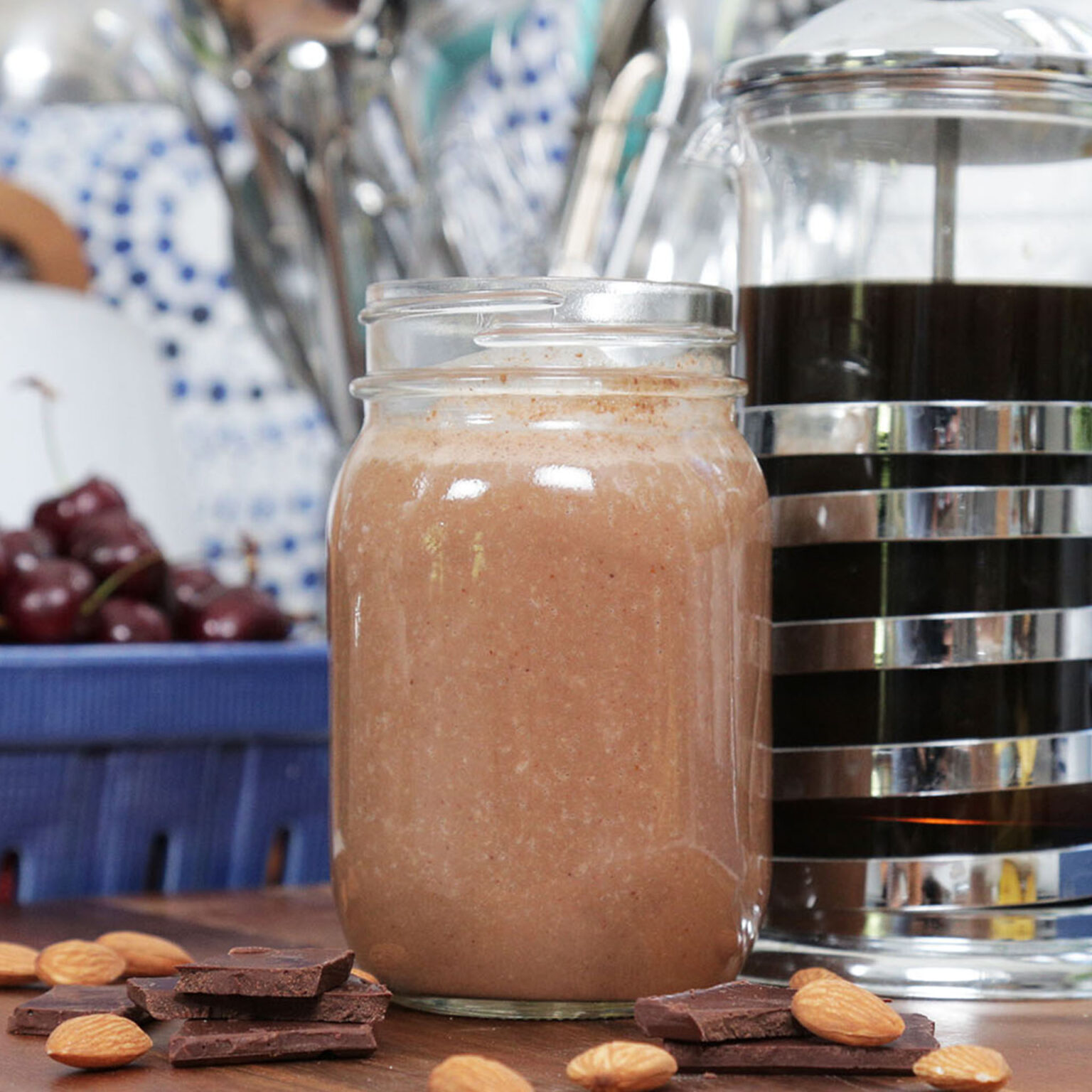 Dark Chocolate Almond Smoothie - The Domestic Geek