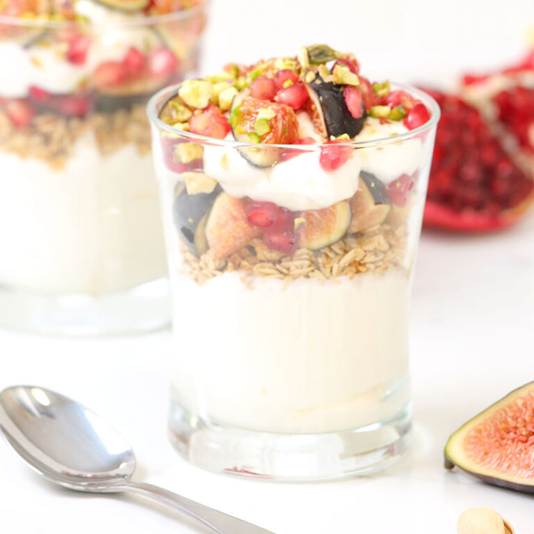 Fig & Pomegranate Breakfast Parfait - The Domestic Geek