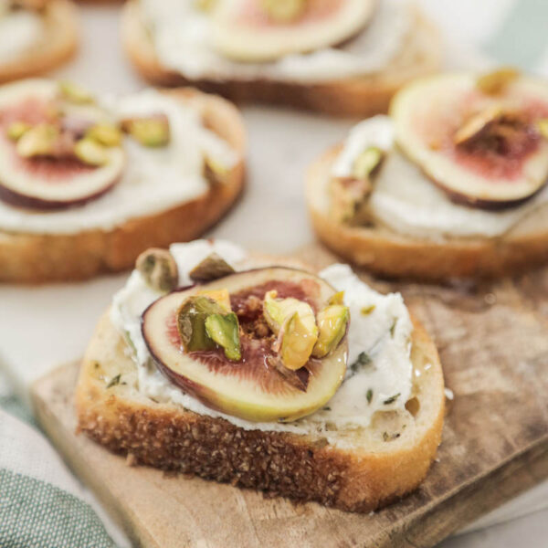 Honey Whipped Goat Cheese & Figs - The Domestic Geek