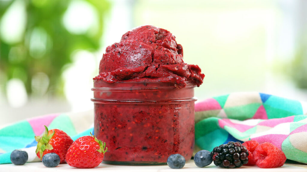 Very Berry Sorbet - The Domestic Geek