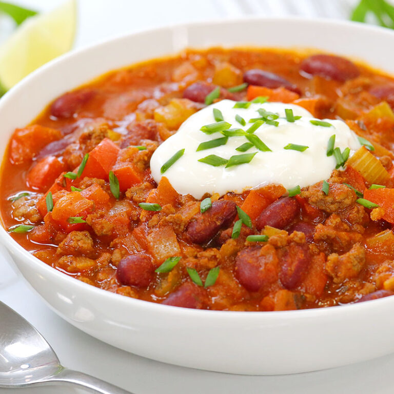 Weeknight Chili - The Domestic Geek